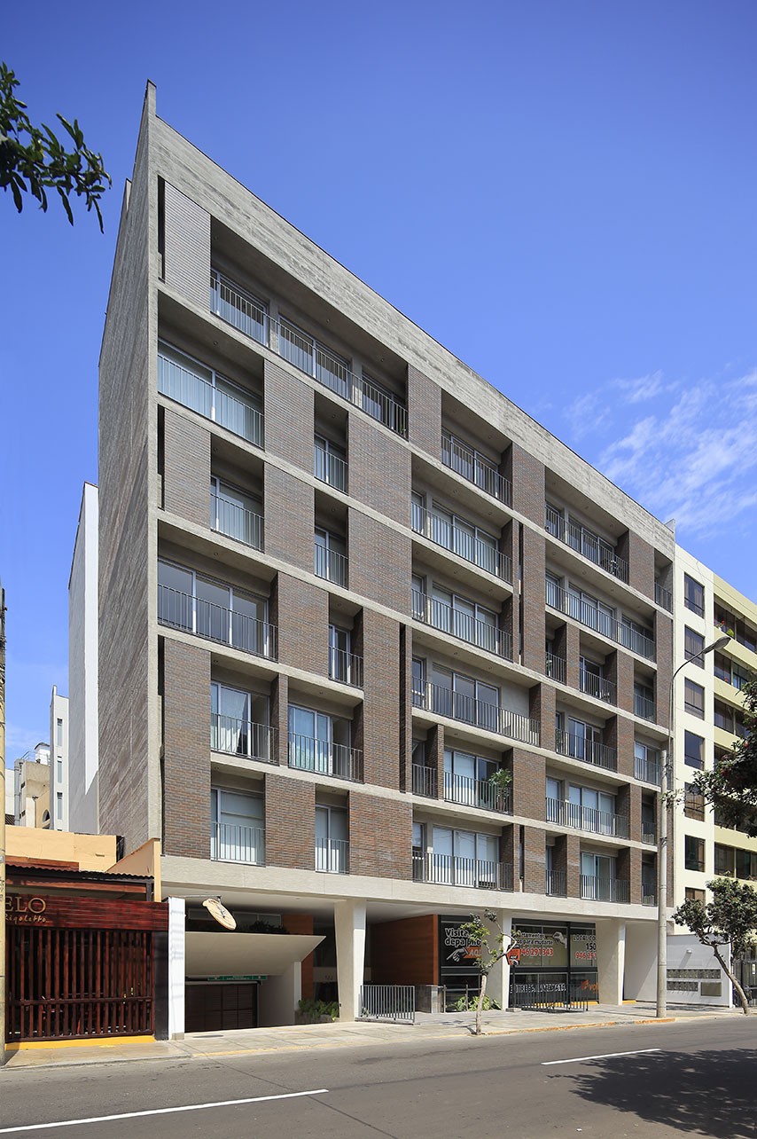 Edificio multifamiliar Colón 183