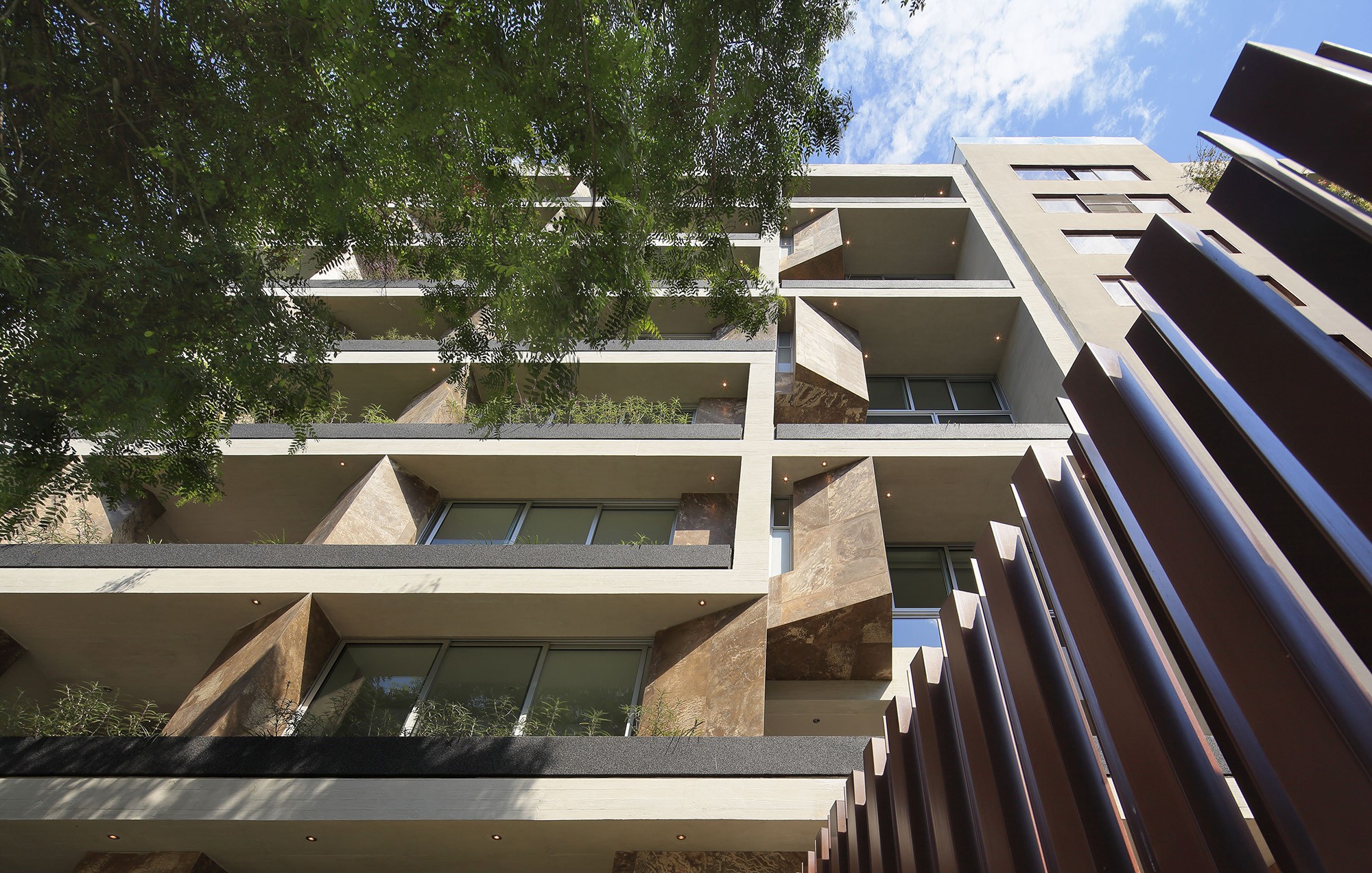 Edificio Multifamiliar Sanctum, San Isidro, Lima, Perú